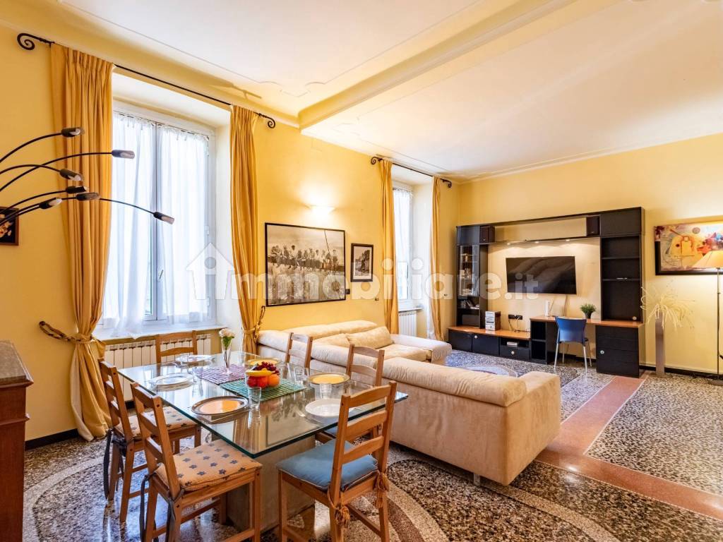 Affitto Appartamento in via Palestro. Genova. Ottimo stato, secondo ...