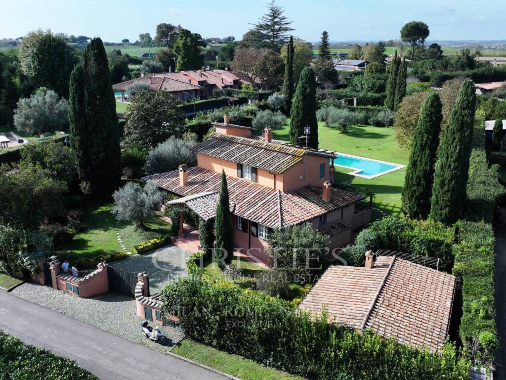 Vendita Villa unifamiliare in largo dell'Olgiata Roma. Ottimo stato ...