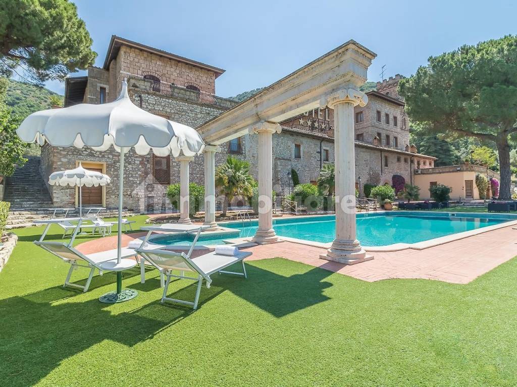 Albergo Strada Don Nello del Raso, Tivoli, Rif. 117448155 - Immobiliare.it