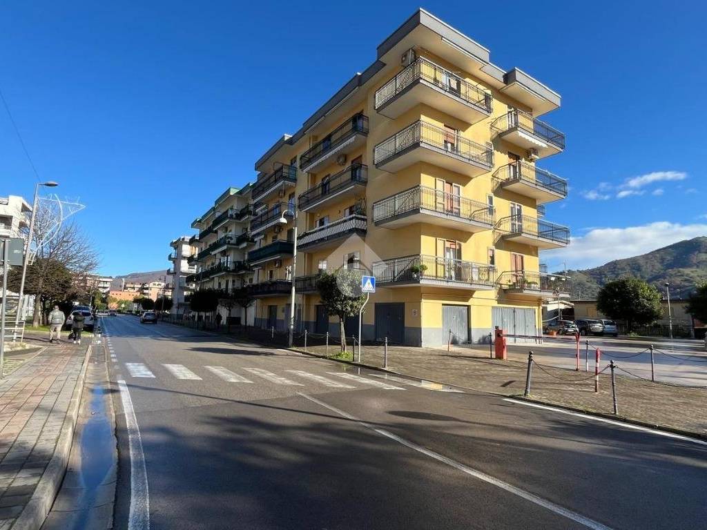 Vendita Appartamento Baronissi. Quadrilocale in via Giovanni Falcone 30. Ottimo stato, primo ...