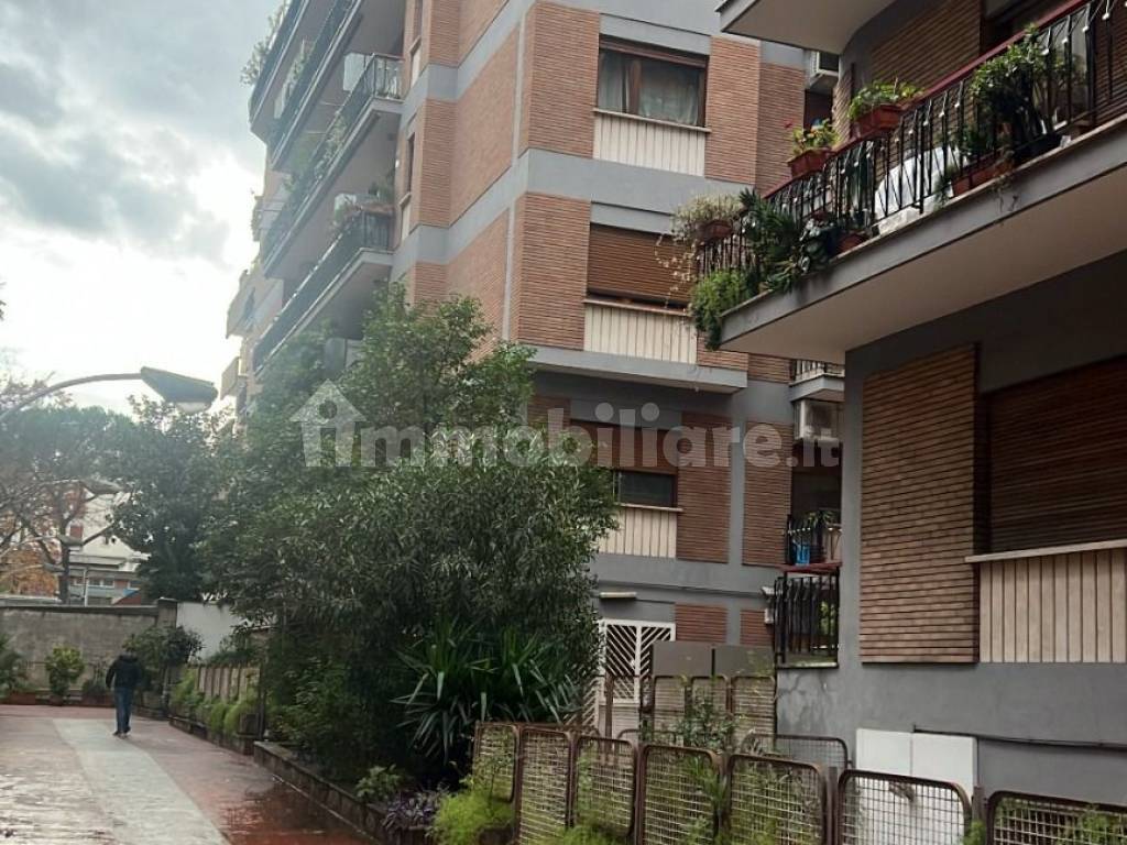 Vendita Appartamento Roma. Bilocale in via Mario Musco. Buono stato ...