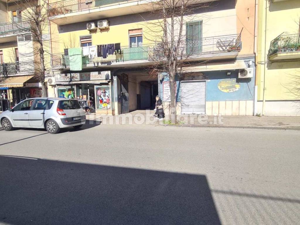 Palazzo - Edificio via Alcide De Gasperi, 86, Afragola, Rif. 117599319 ...