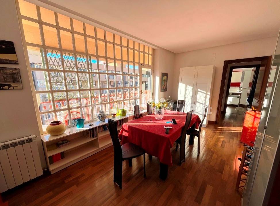 Vendita Attico in via Ildebrando Pizzetti 48 Palermo. Buono stato, con ...