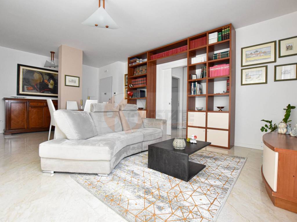 Vendita Appartamento Sassari. Quadrilocale in via Matta 2/r. Secondo ...