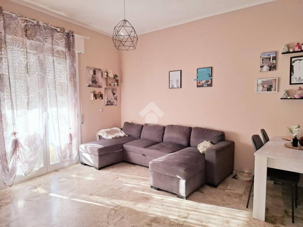 Vendita Appartamento Diano Marina. Quadrilocale in via milano 58. Buono ...