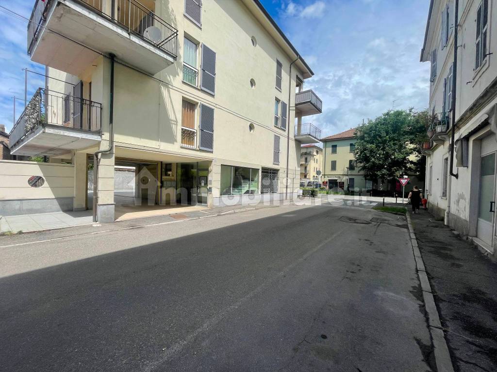 Posto auto - moto via Brigata Tortona, Tortona, Rif. 117724225 ...