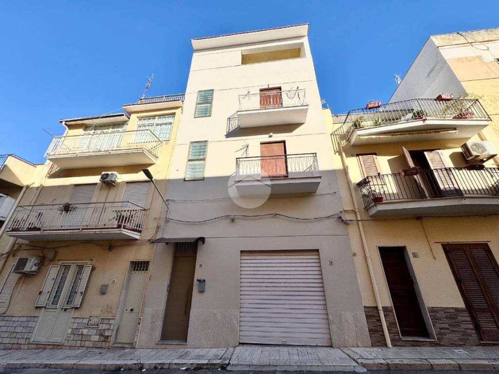 Palazzo - Edificio via G. Marconi 26, Balestrate, Rif. 117726565 ...