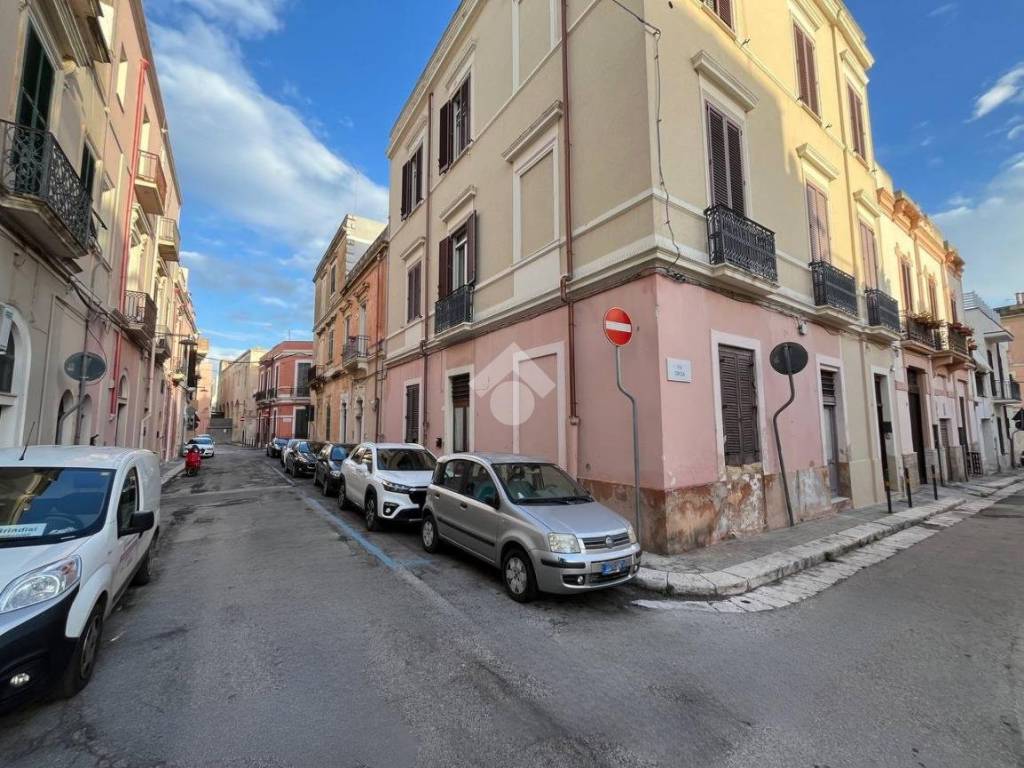 Vendita Appartamento Brindisi. Trilocale in via Nicolo Taccone 5. Buono ...