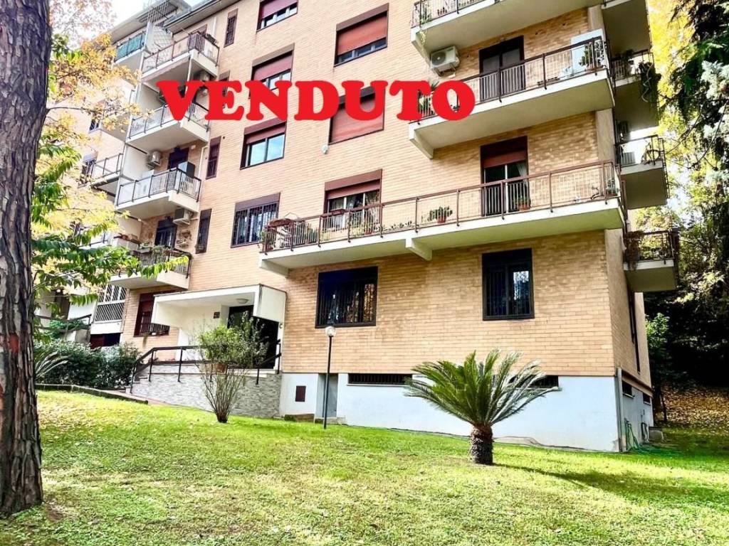 Vendita Appartamento Roma. Quadrilocale in via Cirillo Monzani 19. Da ...