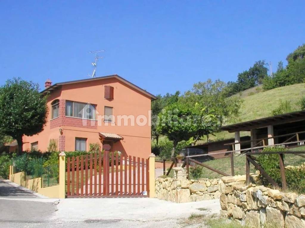 Sale Single family villa Serramazzoni. Good condition, parking space ...