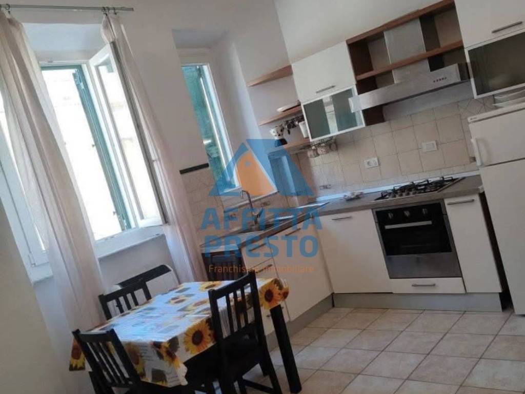 Affitto Appartamento Livorno. Bilocale, Piano terra, riscaldamento ...