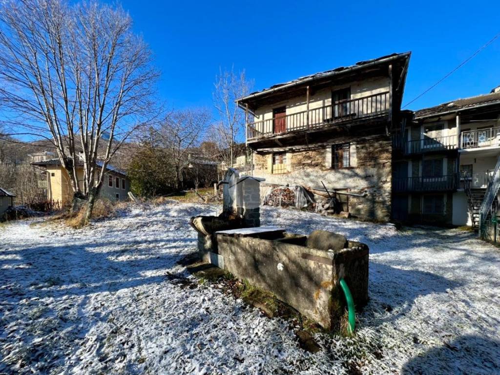 Vendita Terratetto plurifamiliare in Col san giovanni 71 Viù. Da ...