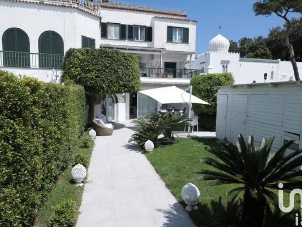 Sale Single family villa in via Iasolino Ischia. Good condition ...