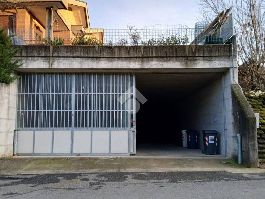 Garage - Box via stresa 20, Rivoli, Rif. 117963367 - Immobiliare.it