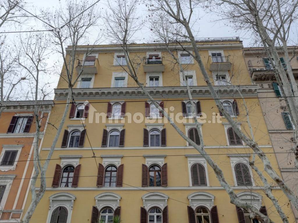 Vendita Attico in viale Regina Margherita Roma. Da ristrutturare, con ...