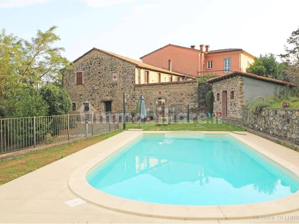 Vendita Rustico in Barbarasco Tresana. Ottimo stato, 267 m², rif. 117991897