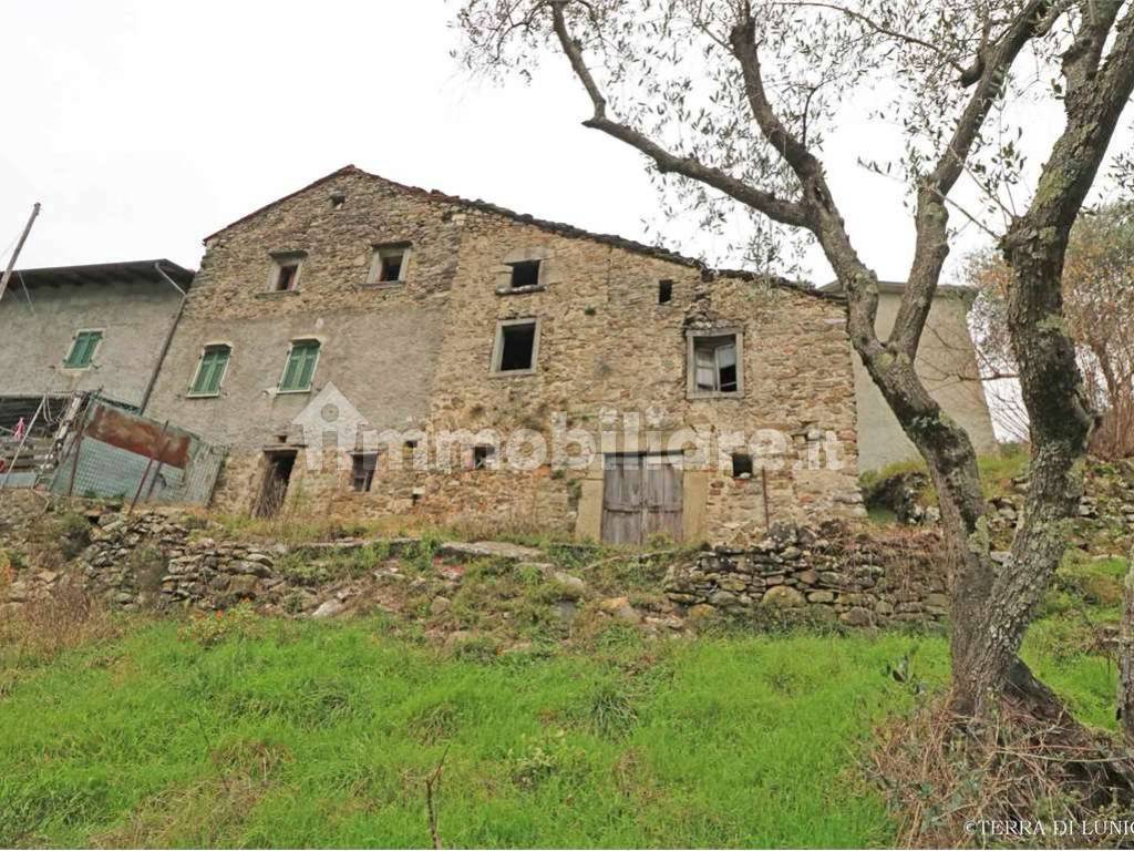 Vendita Rustico in Groppodalosio Pontremoli. Da ristrutturare, 150 m² ...