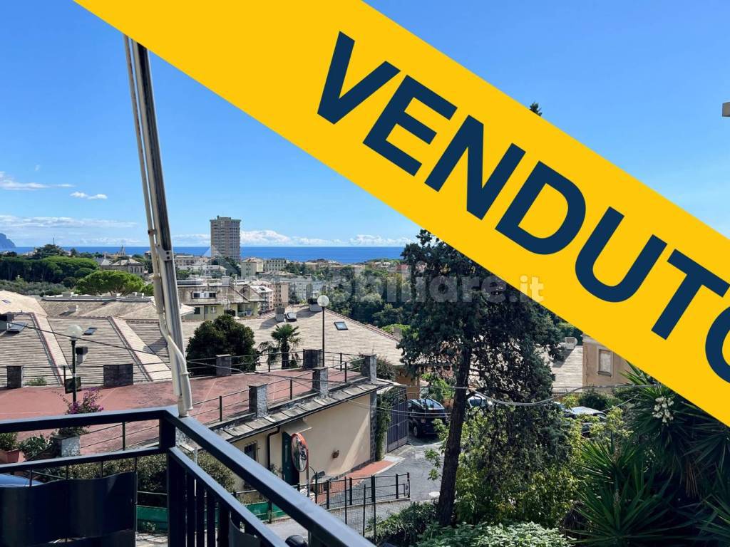 Vendita Appartamento in via Giuseppe Dezza 15. Genova. Buono stato ...