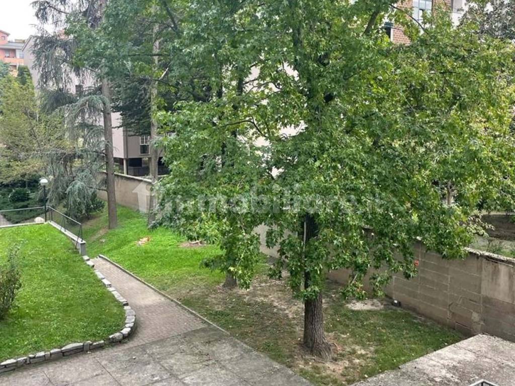 Affitto Appartamento Milano. Trilocale in via del Cardellino,55. Ottimo ...
