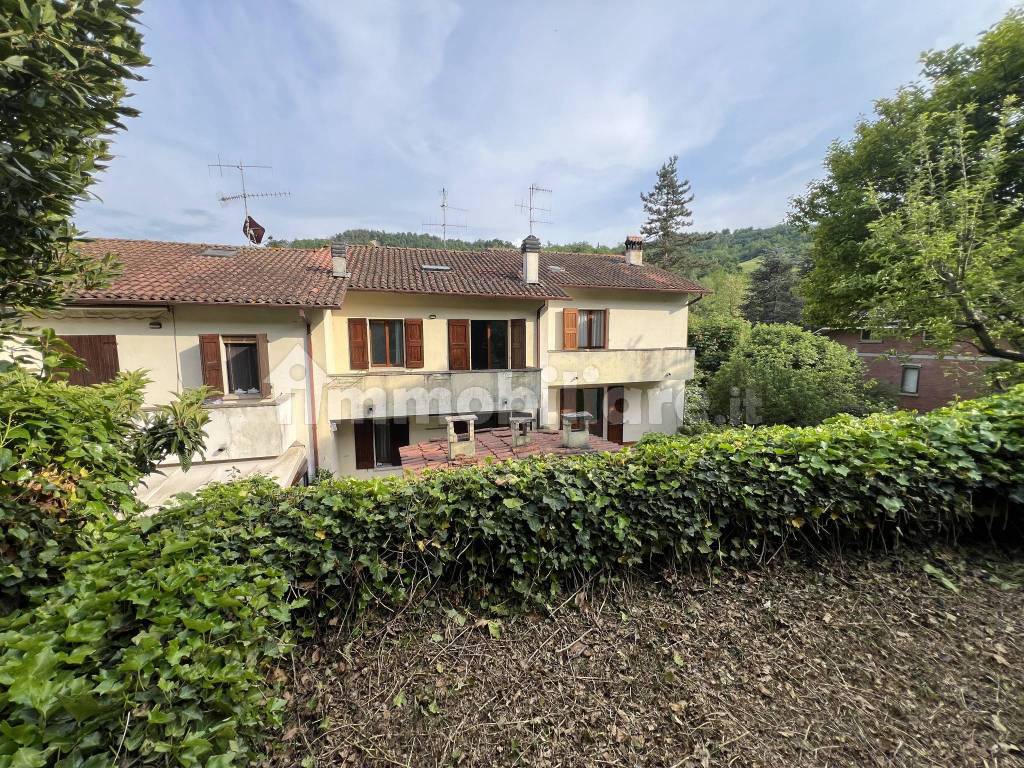 Vendita Villa a schiera in via Lavino Monte San Pietro. Ottimo stato ...