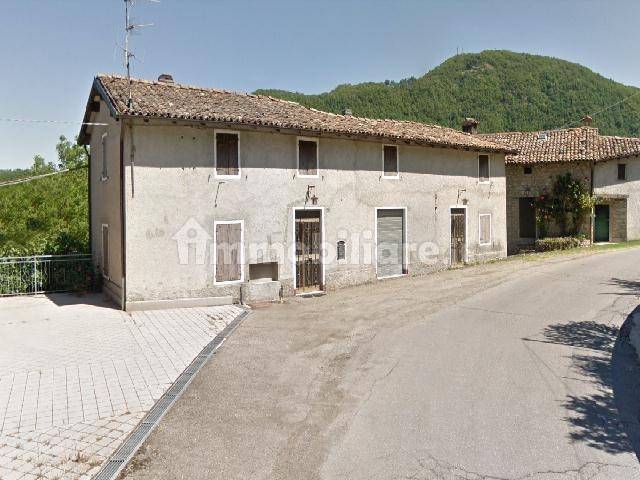 Vendita Rustico Castel d'Aiano. 230 m², rif. 118102407