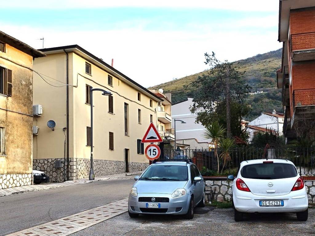 Vendita Appartamento Coreno Ausonio. Trilocale in viale della Libertà ...