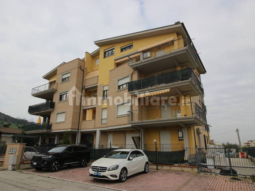 Vendita Appartamento Alba Adriatica. Trilocale, Ottimo stato, primo ...