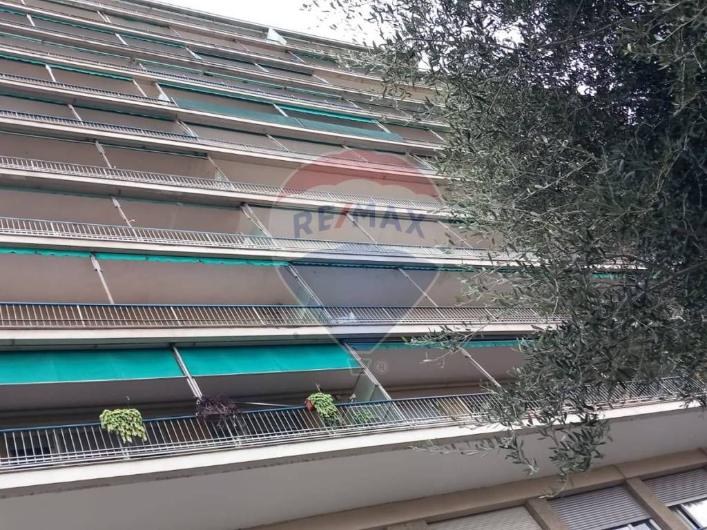 Vendita Appartamento in viale Carlo Canepa 12. Genova. Ottimo stato ...