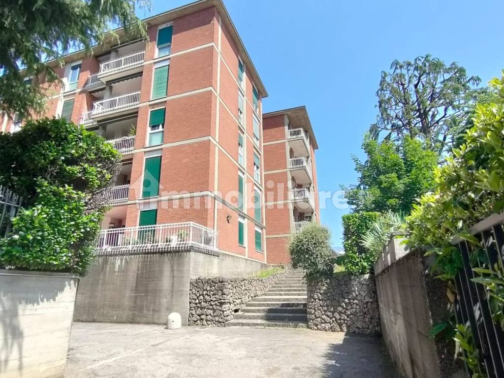 Vendita Appartamento Renate. Trilocale in via Roma 44. Buono stato ...