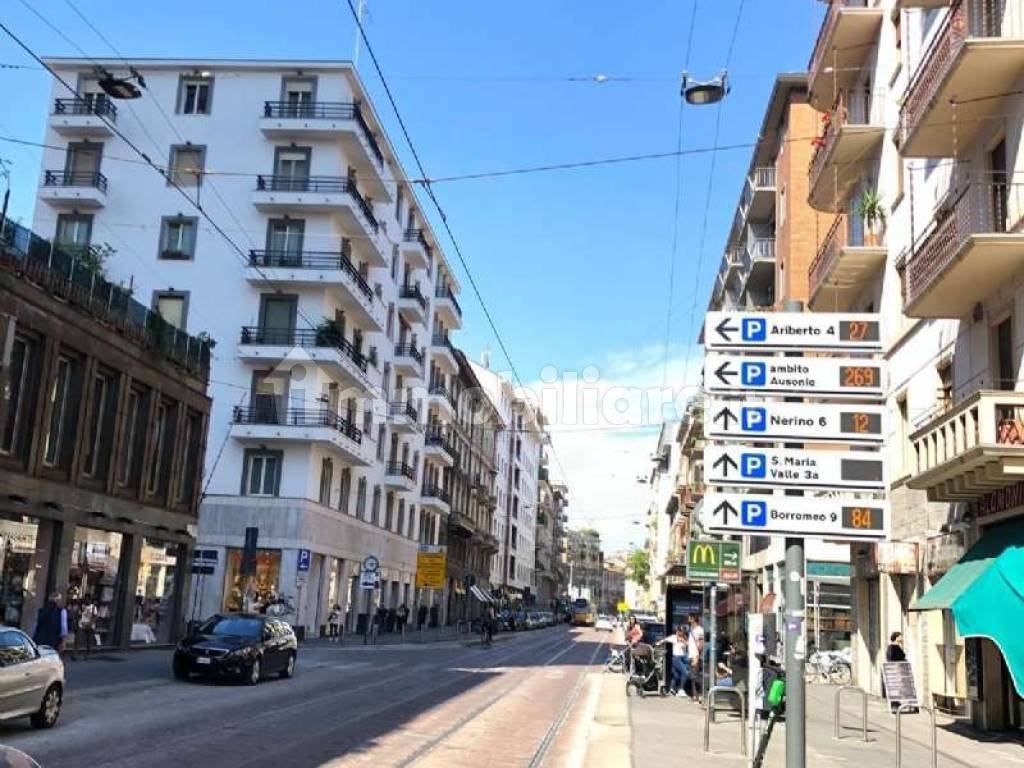 Locale commerciale corso GENOVA 26, Milano, Rif. 118168679 - Immobiliare.it