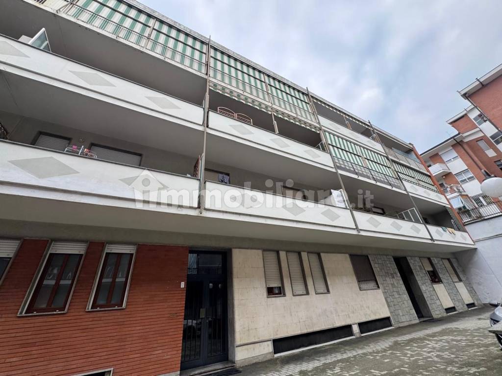 Vendita Appartamento Torino. Trilocale in via Luisa del Carretto 44 ...
