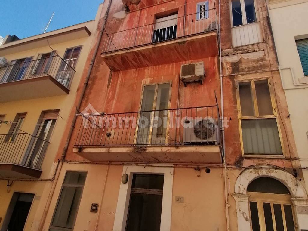 Palazzo - Edificio via Trieste, Ragusa, Rif. 118216831 - Immobiliare.it