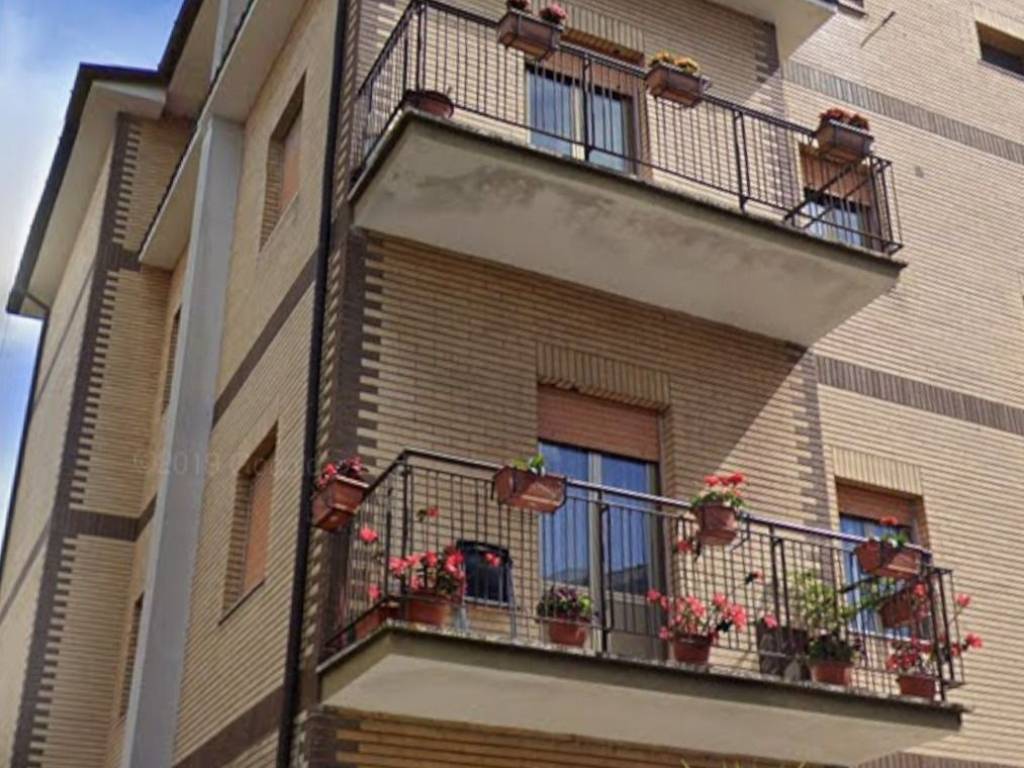 Asta per appartamento, via Celleno 8, Tomba di Nerone Roma, rif ...