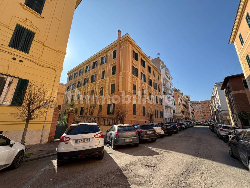 Vendita Appartamento Roma. Trilocale in via Premuda. Buono stato ...