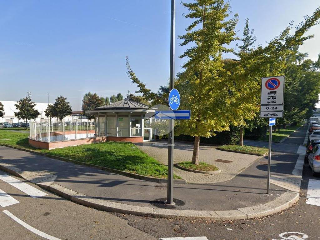 Garage - Box via Monte Velino 21, Milano, Rif. 118247369 - Immobiliare.it