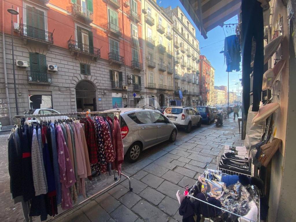 Locale commerciale via Domenico Cirillo 57, Napoli, Rif. 118249331 ...