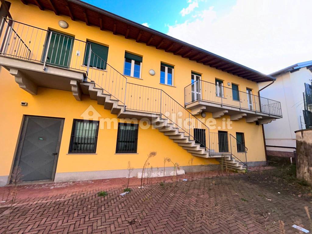 Vendita Appartamento Jerago con Orago. Bilocale in via Giacomo ...