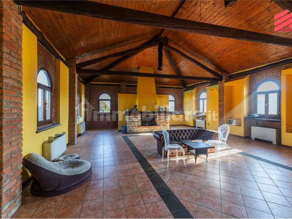 Vendita Cascina in strada michelona Cameri. Buono stato, 1263 m², rif. 118298341