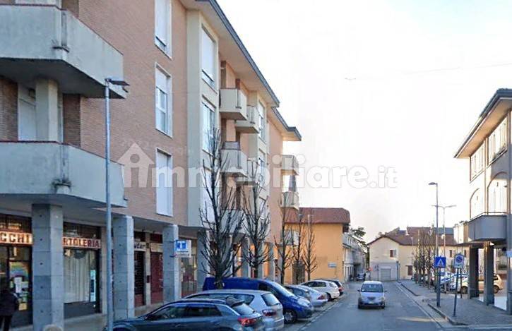 Vendita Appartamento Lentate sul Seveso. Trilocale in via Roma 44 ...