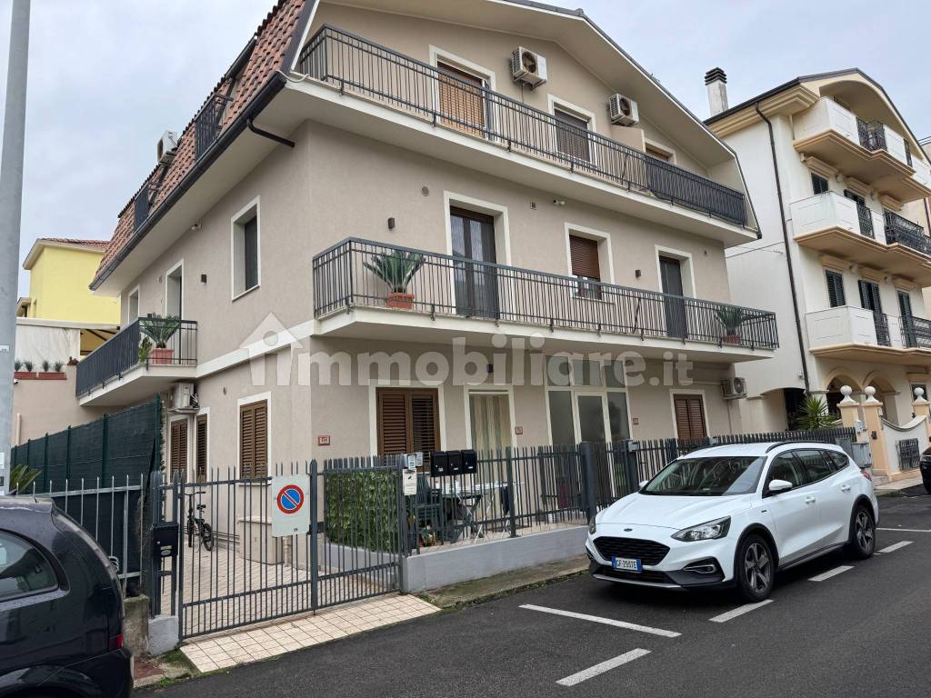 Vendita Appartamento in via Giuseppe Garibaldi 156. Alba Adriatica ...