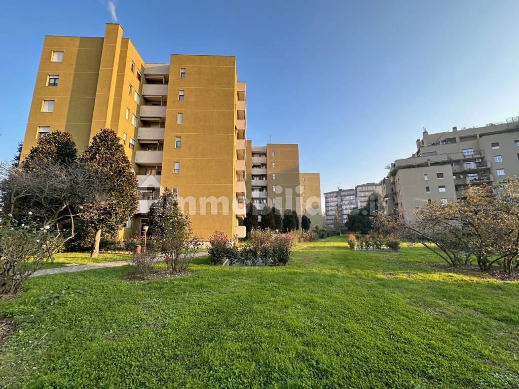 Vendita Appartamento Novate Milanese. Trilocale in via Thomas Alva ...