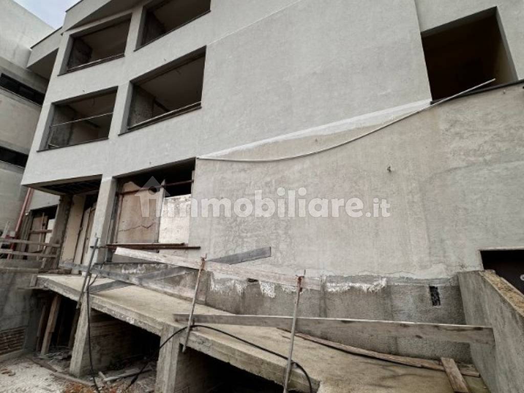 Capannone via Orso Mario Corbino, Messina, Rif. 118326881 - Immobiliare.it