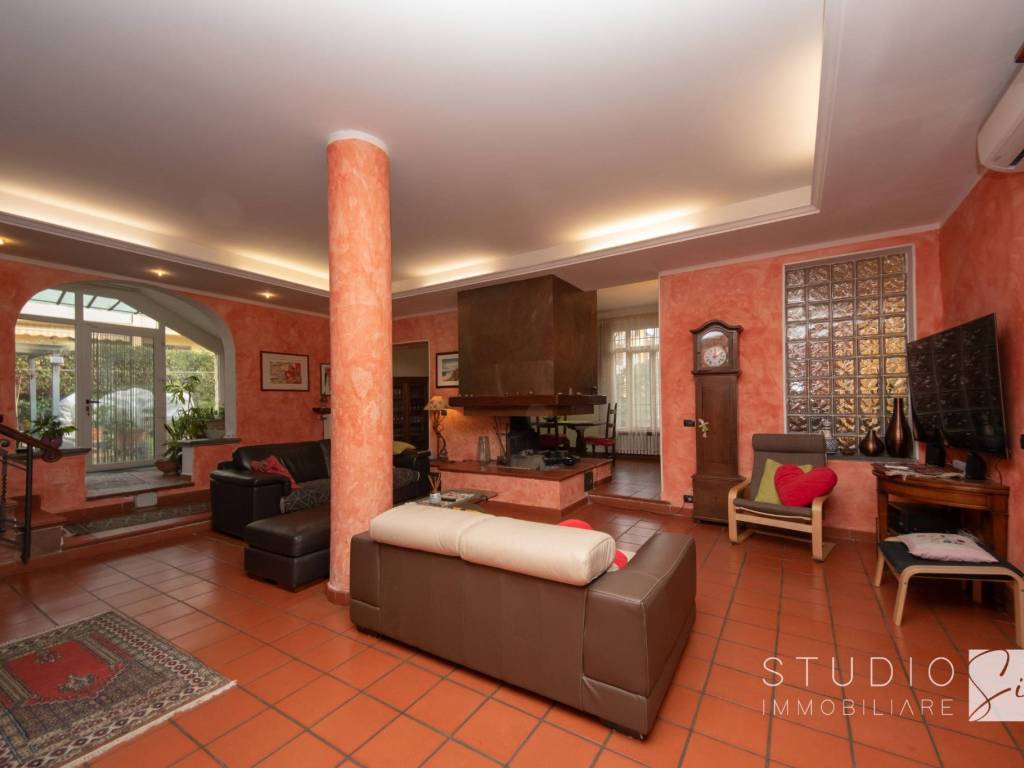 Vendita Casa colonica in piazza Mercato dei Foraggi Buggiano. Buono stato, posto auto, 346 m² ...