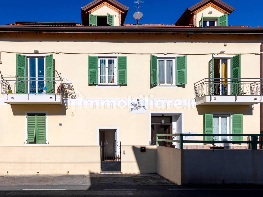 Sale Two-family villa in via Paccini 32 Albenga. Excellent condition ...