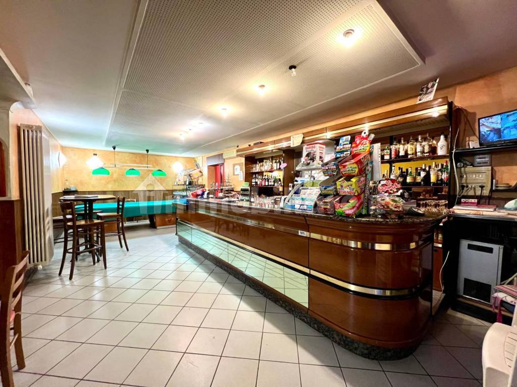Bar via Lunga 129, Albino, Rif. 118384991 - Immobiliare.it
