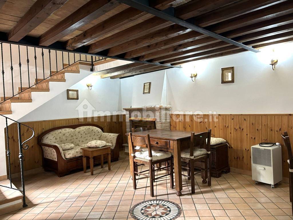 Vendita Appartamento Forano. Bilocale in via degli Orti 6. Ottimo stato ...