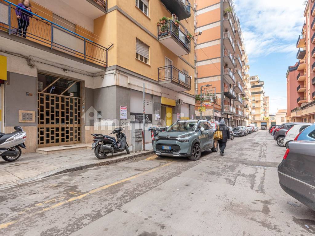 Vendita Appartamento Palermo. Trilocale in via Orso Mario Corbino ...