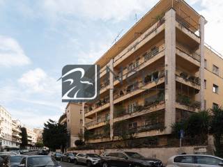Case in vendita in Via Archimede, Roma - Immobiliare.it