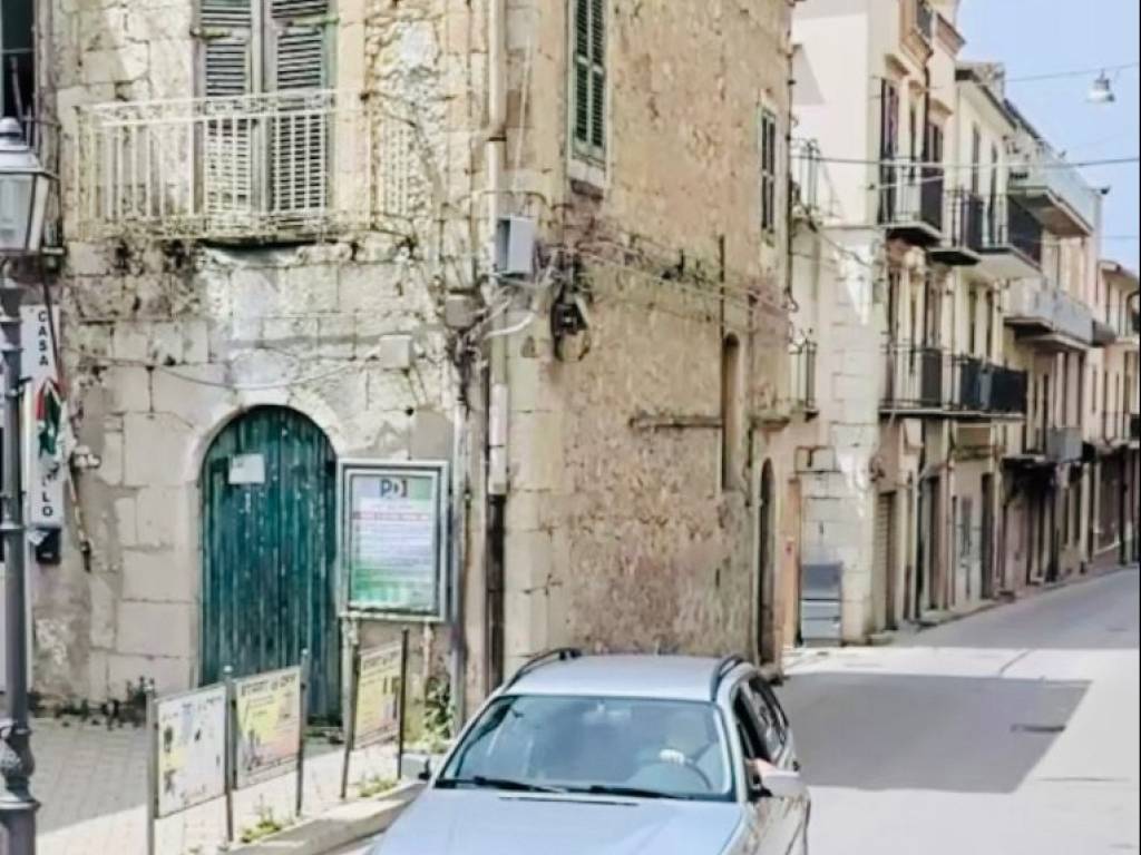 Palazzo - Edificio via Nazionale 175, Raffadali, Rif. 118437543 ...