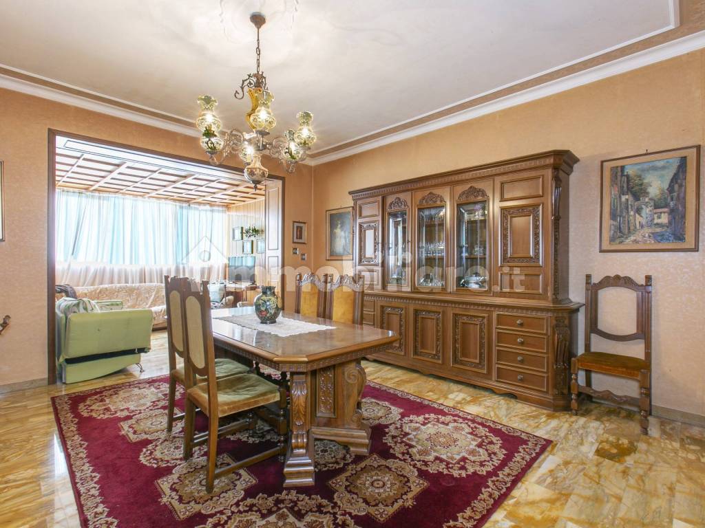 Vendita Appartamento in via Gaetano Lodi 42. Mentana. Da ristrutturare ...